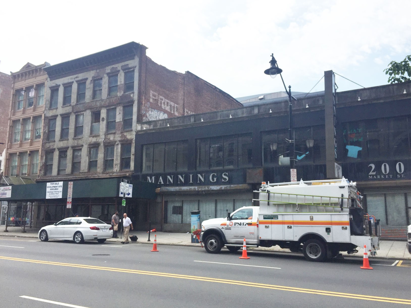 Locations Hub - Newark Downtown - Market Street