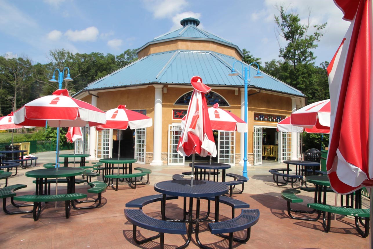 Locations Hub - Turtle Back Zoo - Picnic Area