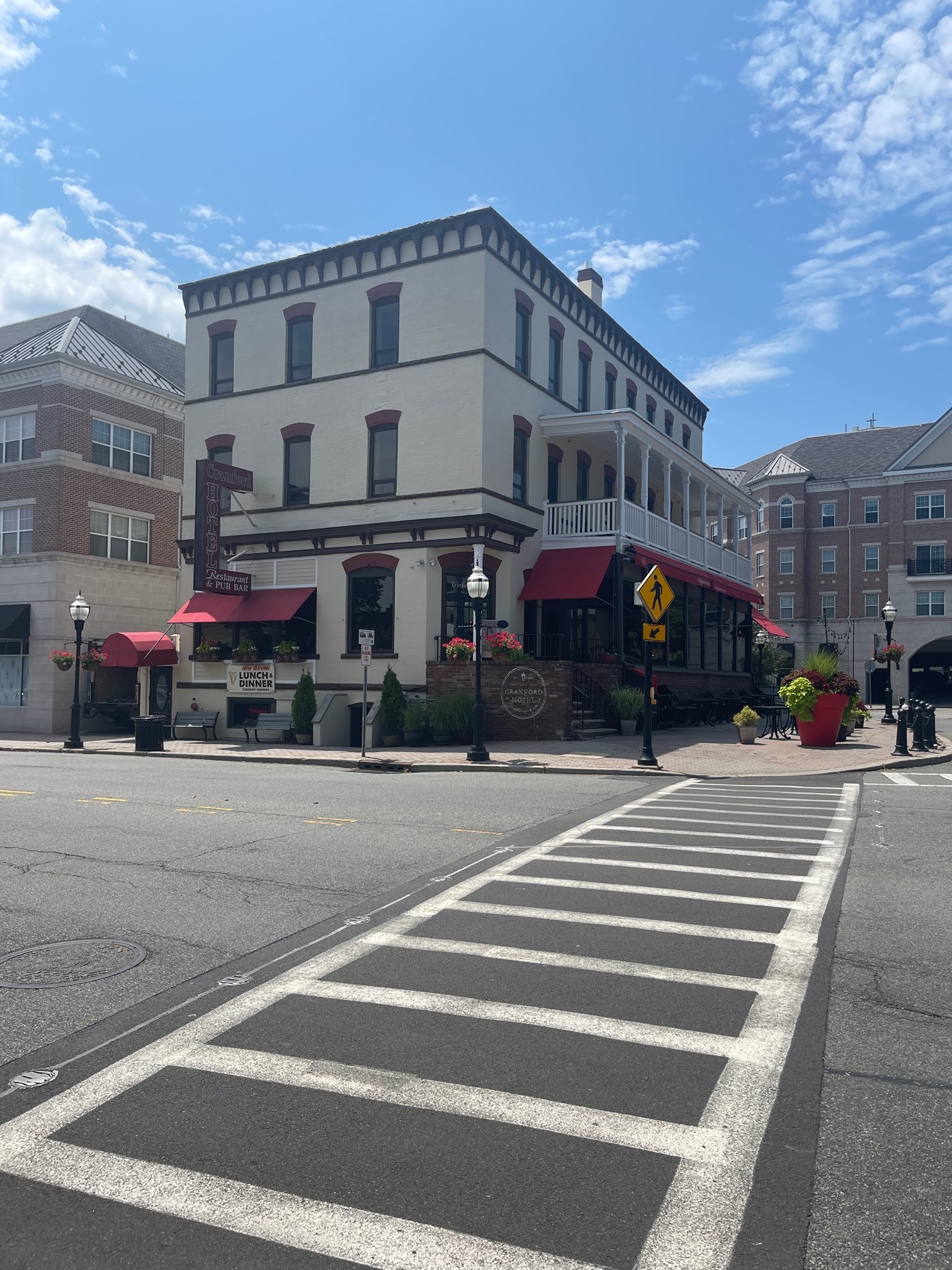 Locations Hub - The Cranford Hotel