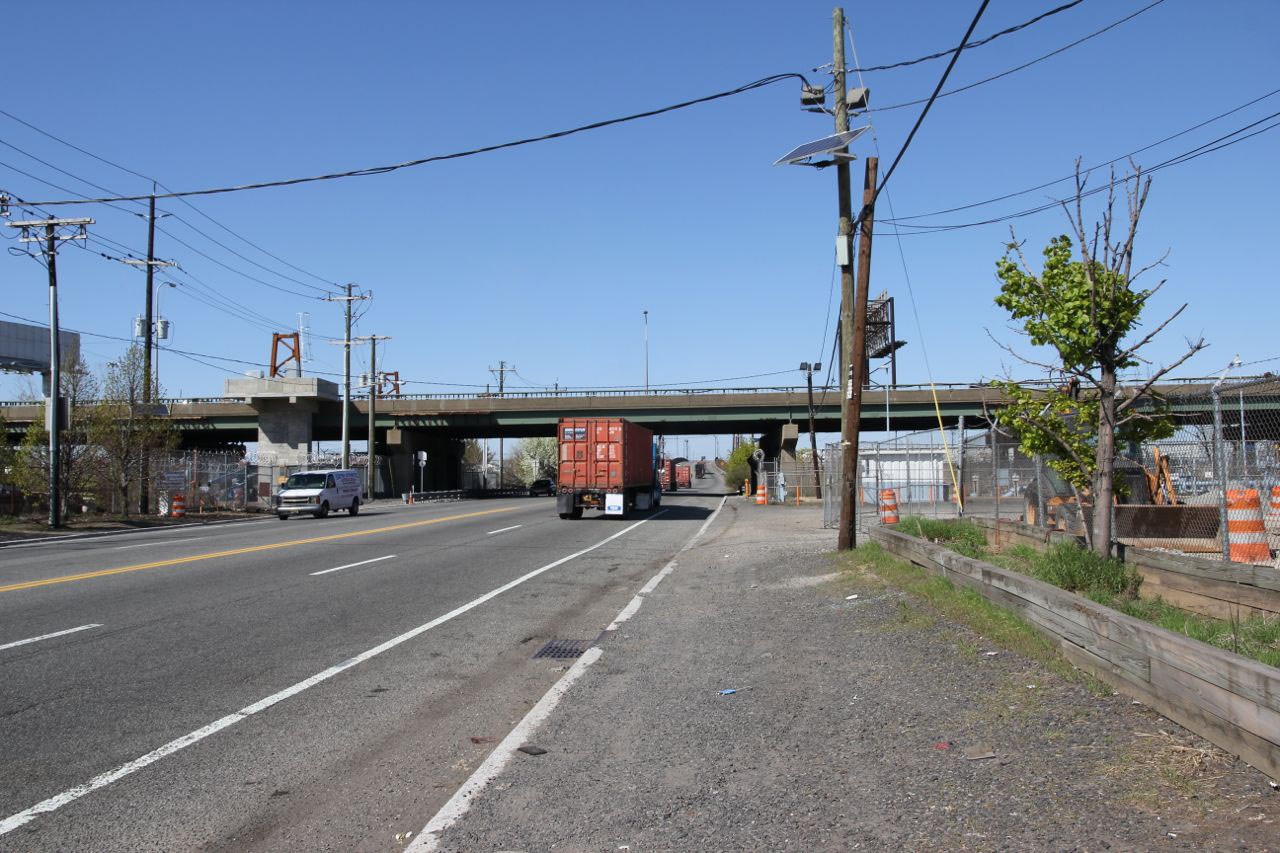 Locations Hub - Newark - Doremus Avenue