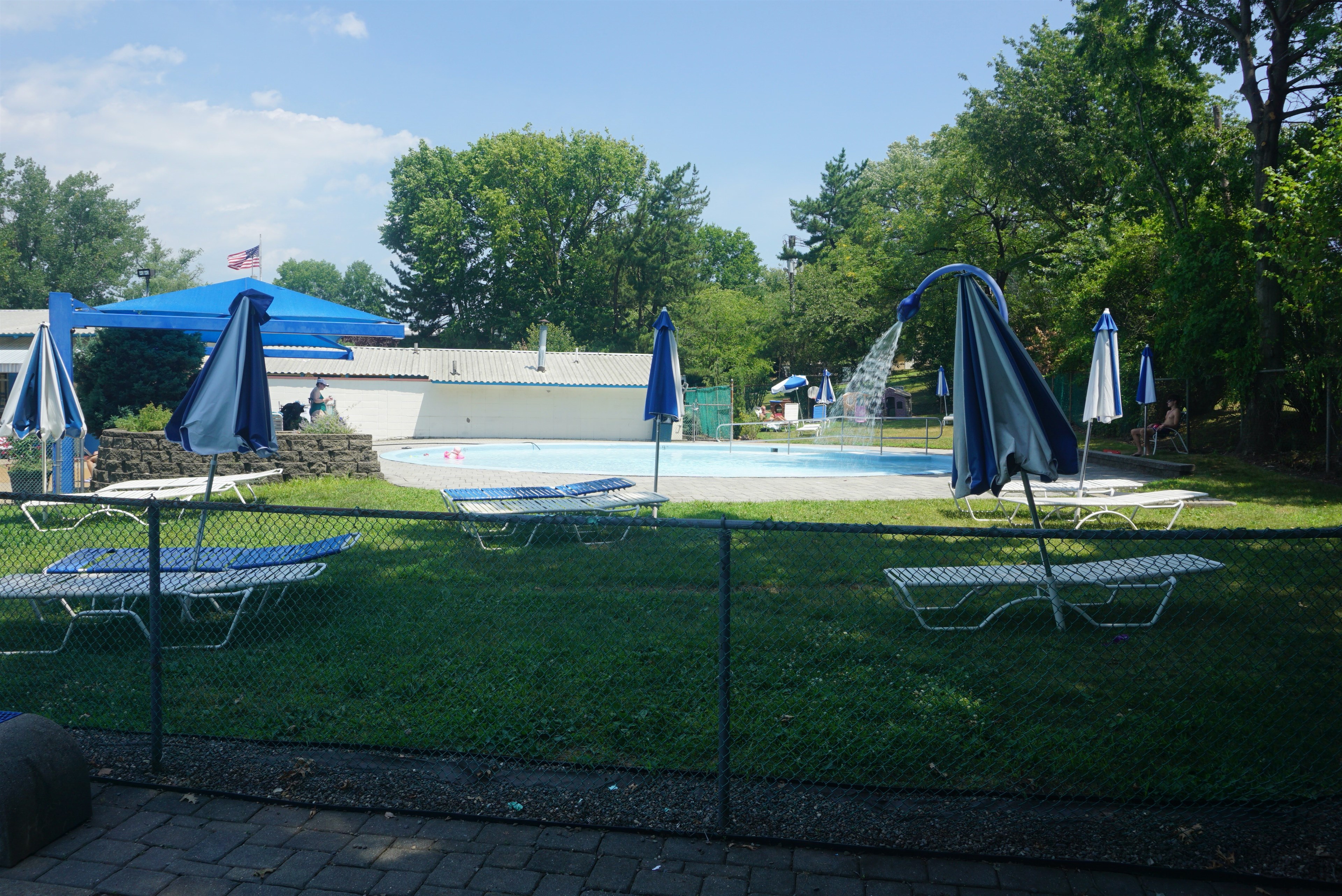 Locations Hub - Leonia Swim Club