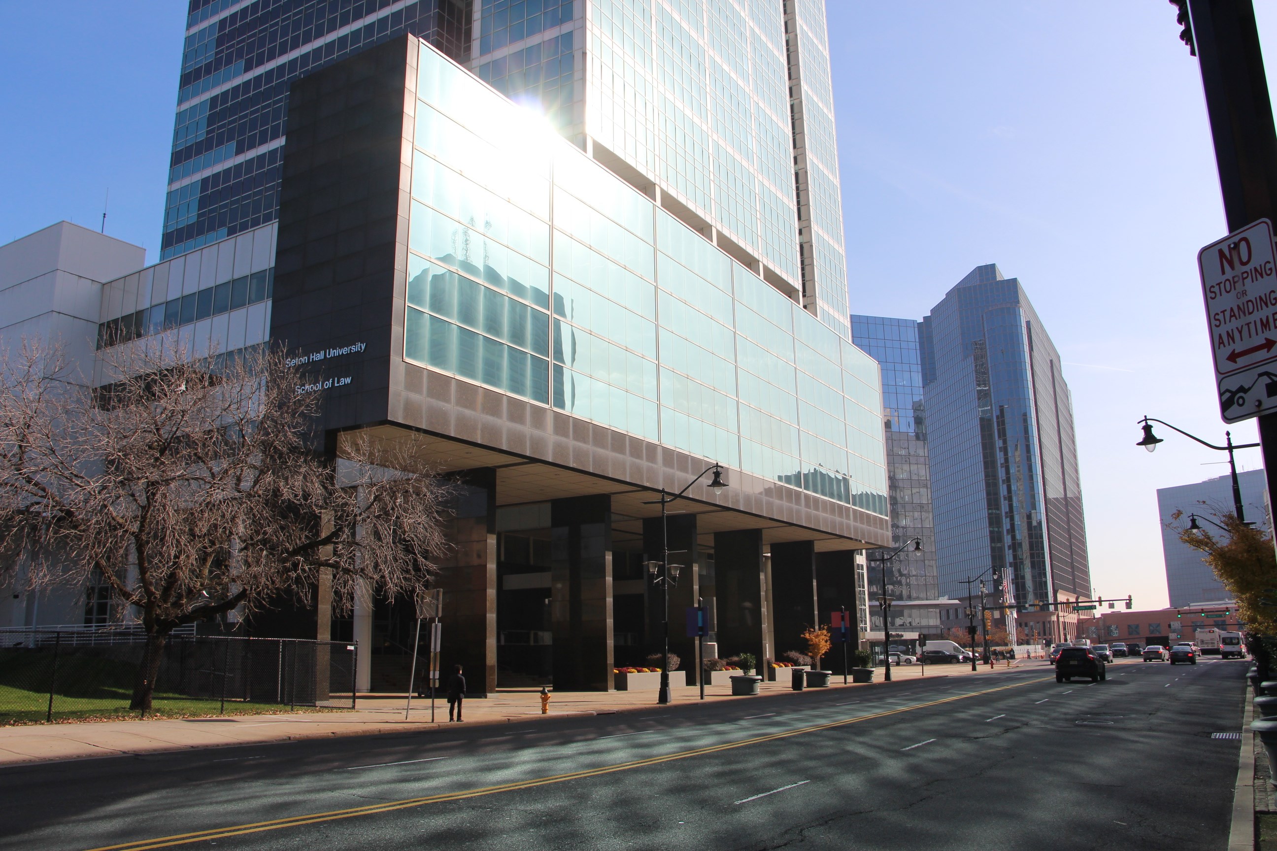 Locations Hub - Newark Downtown - Raymond Boulevard