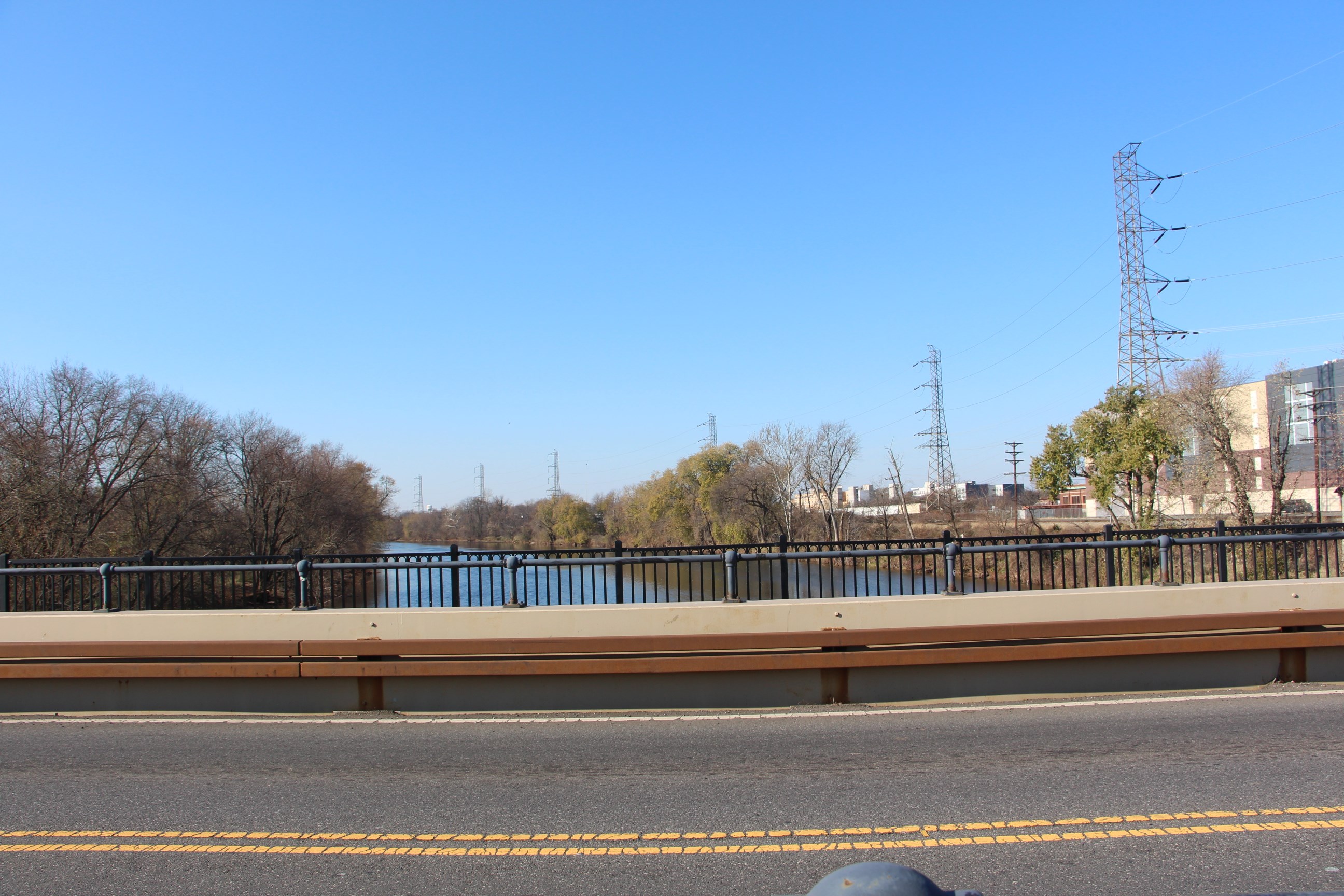 Locations Hub - Queens Bridge