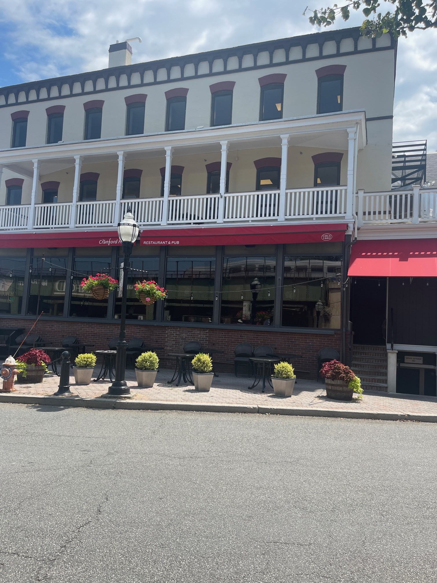 Locations Hub - The Cranford Hotel