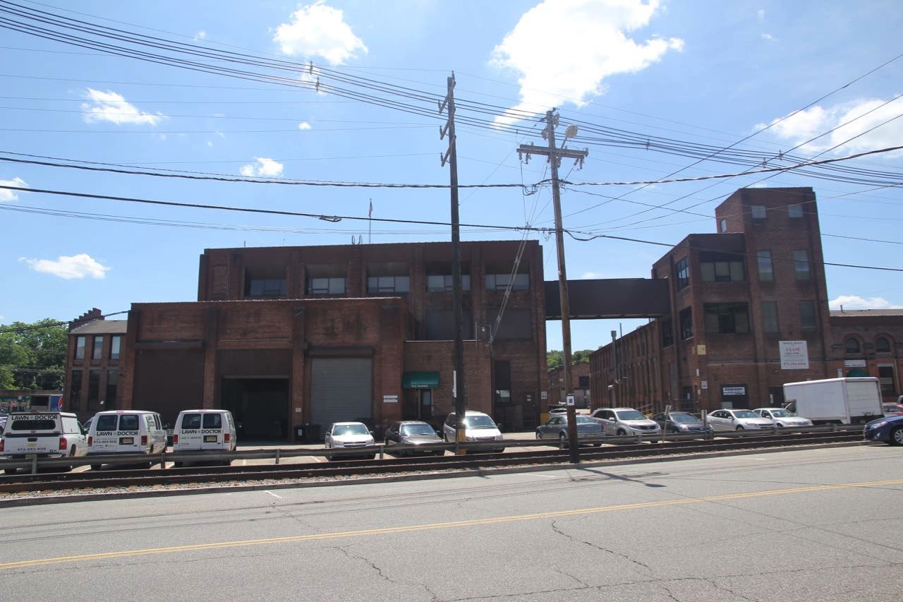 Locations Hub - Downtown Butler