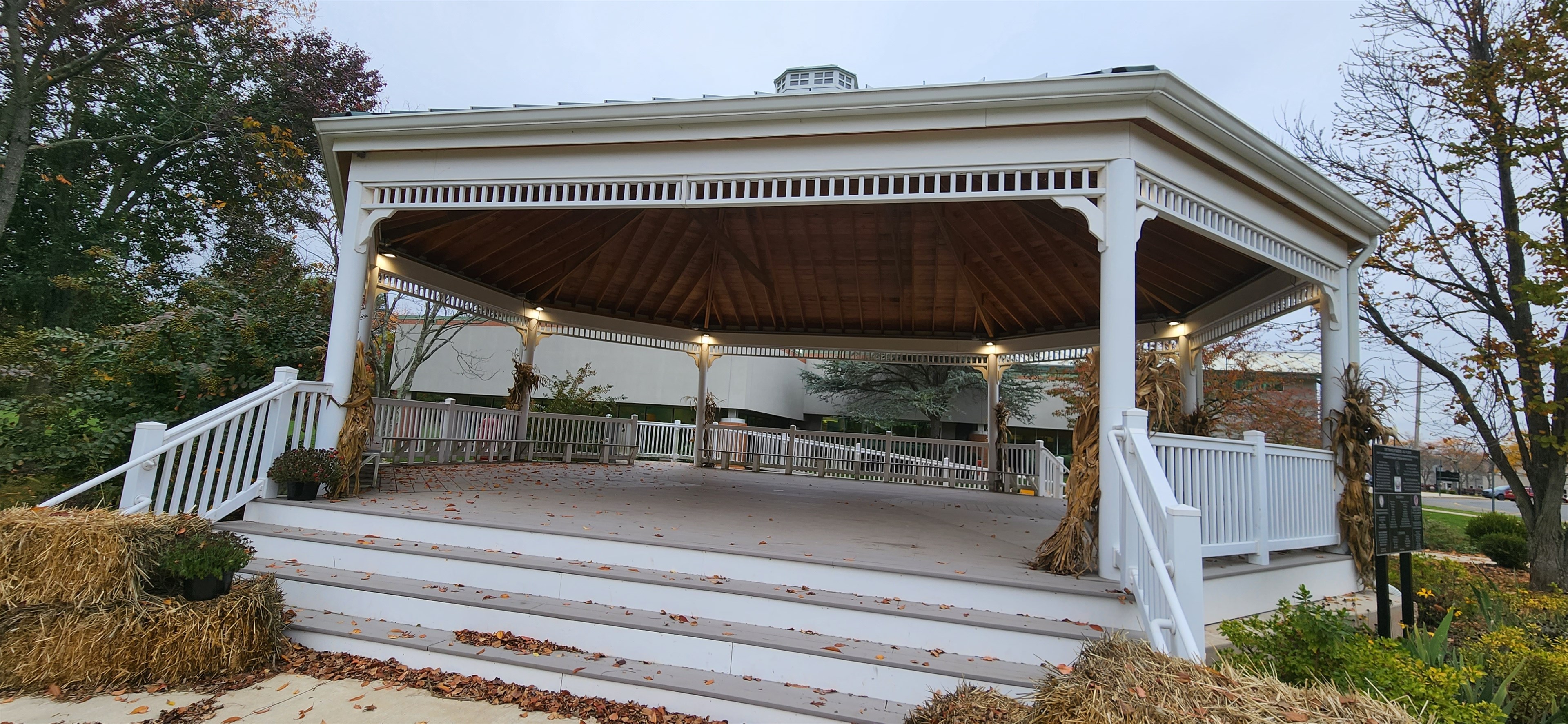 Locations Hub - Franklin Township Performance Gazebo