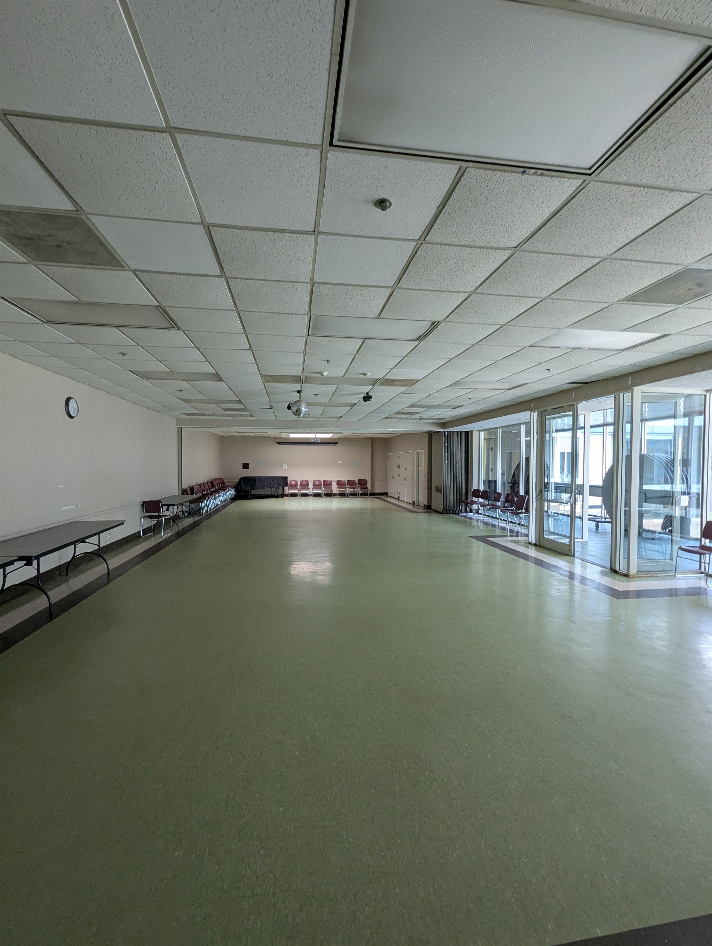 Locations Hub - Maplewood Community Center at DeHart Park
