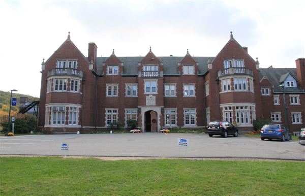 Locations Hub - Rutherfurd Hall - Exterior and Allamuchy Pond