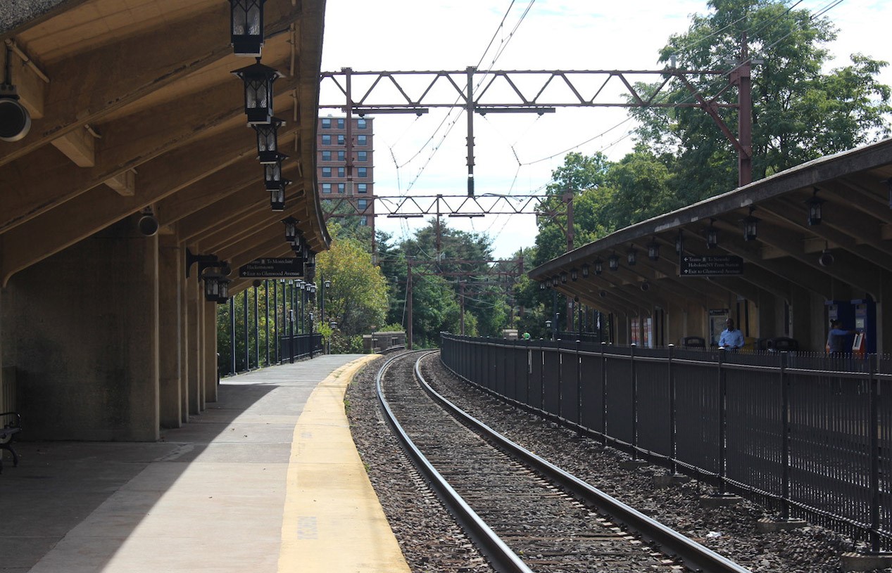 Locations Hub - Bloomfield Train Station