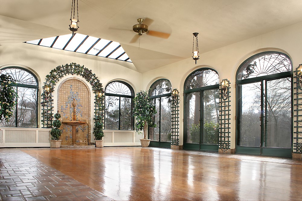 Locations Hub - Oakeside Bloomfield Cultural Center