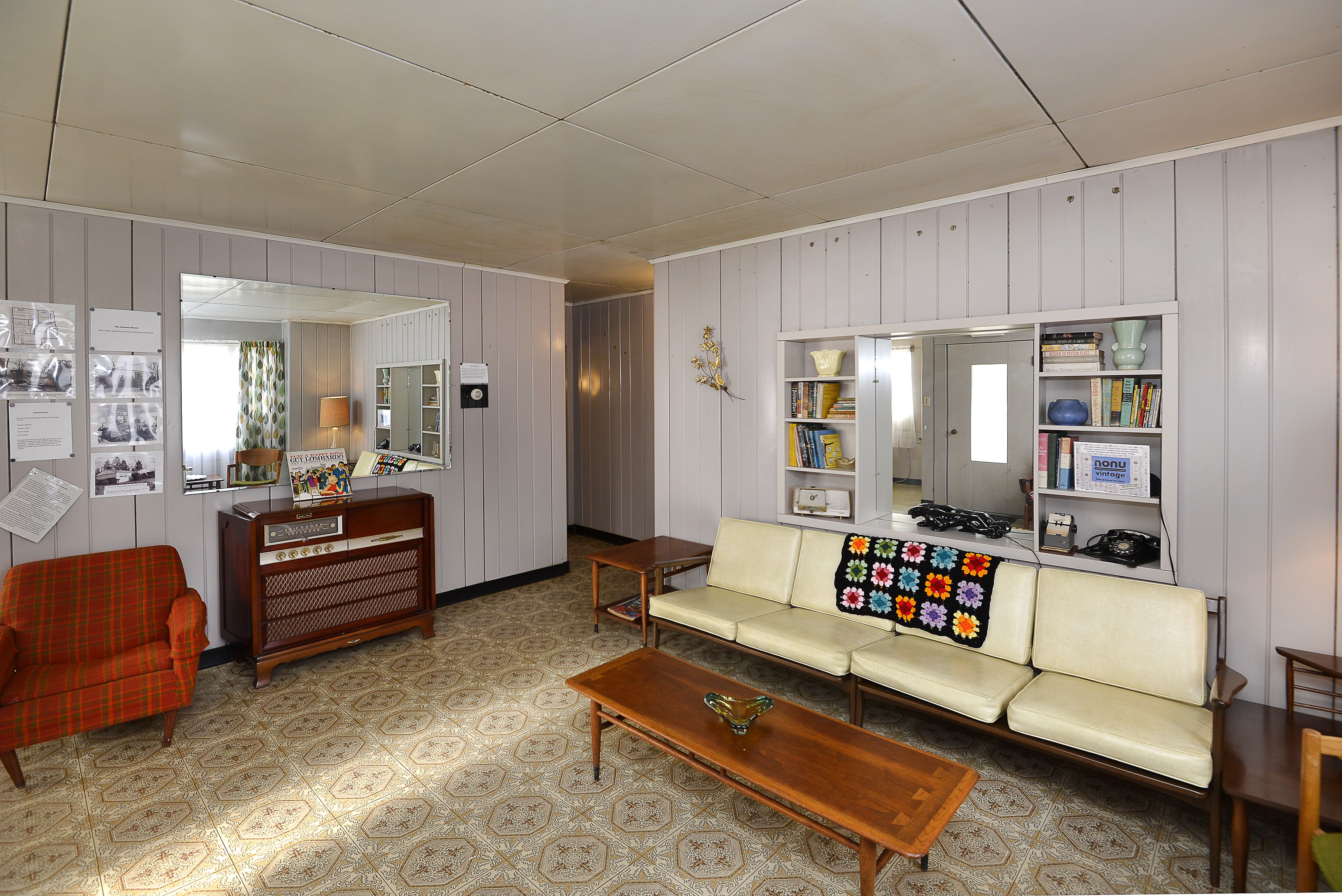 Locations Hub - Harold Hess Lustron House