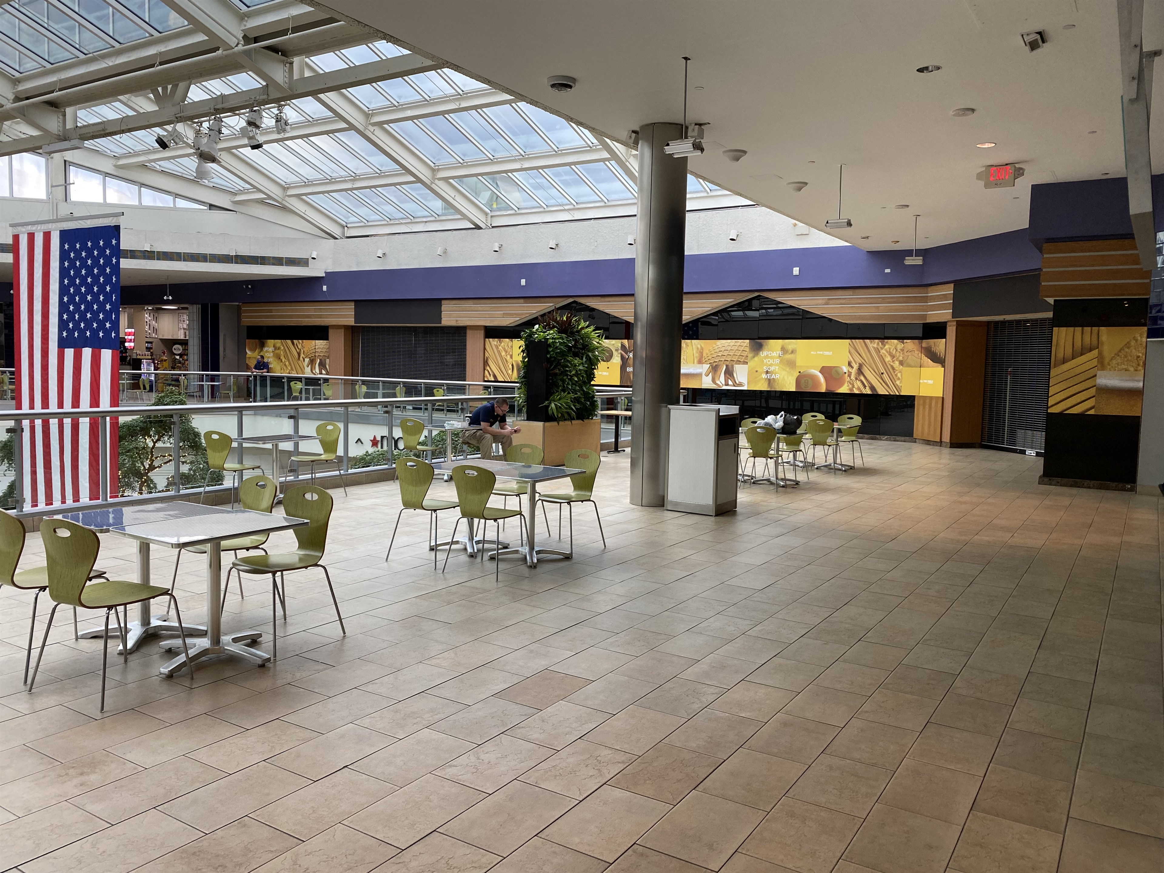 Locations Hub - Paramus Park - Food Court