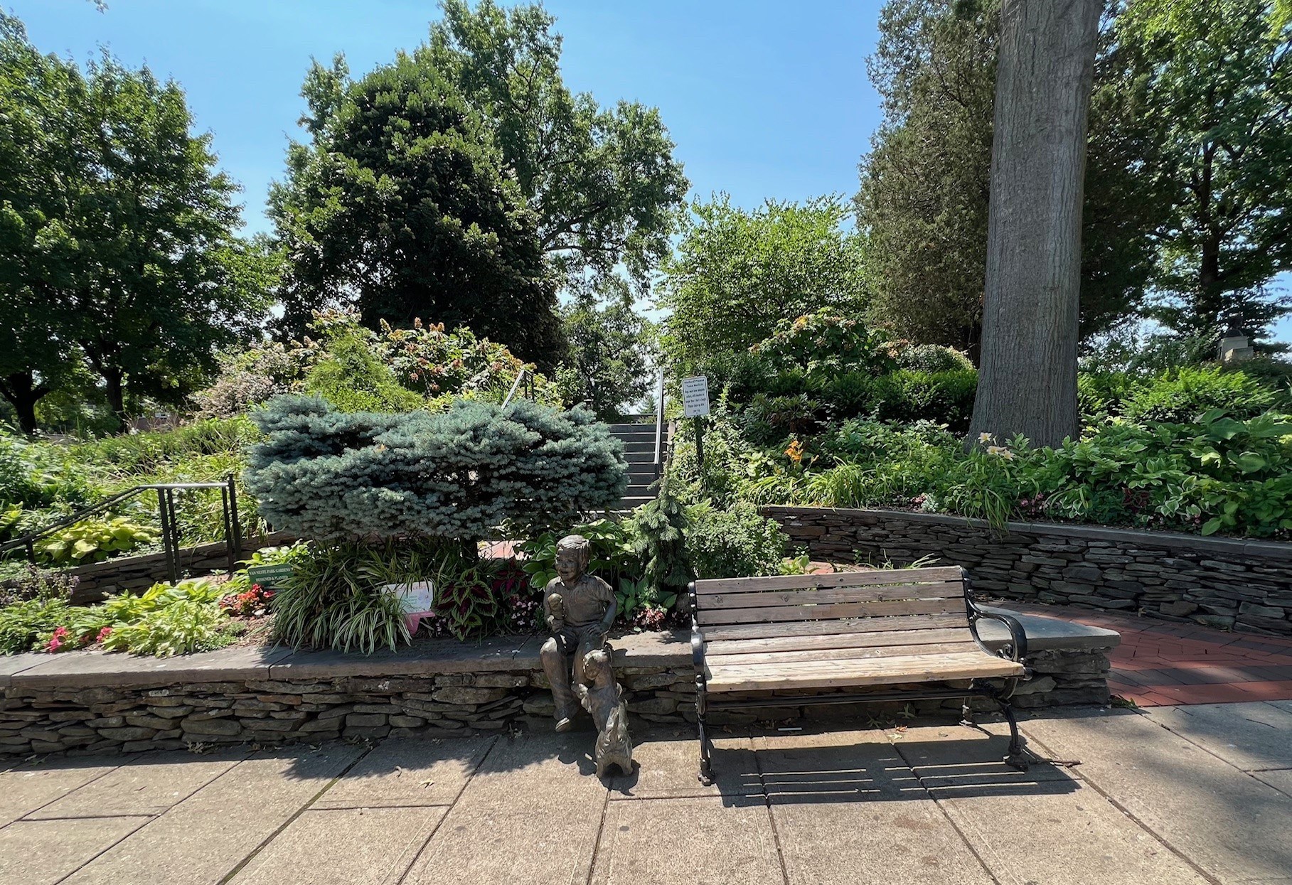 Locations Hub - Van Neste Square Memorial Park