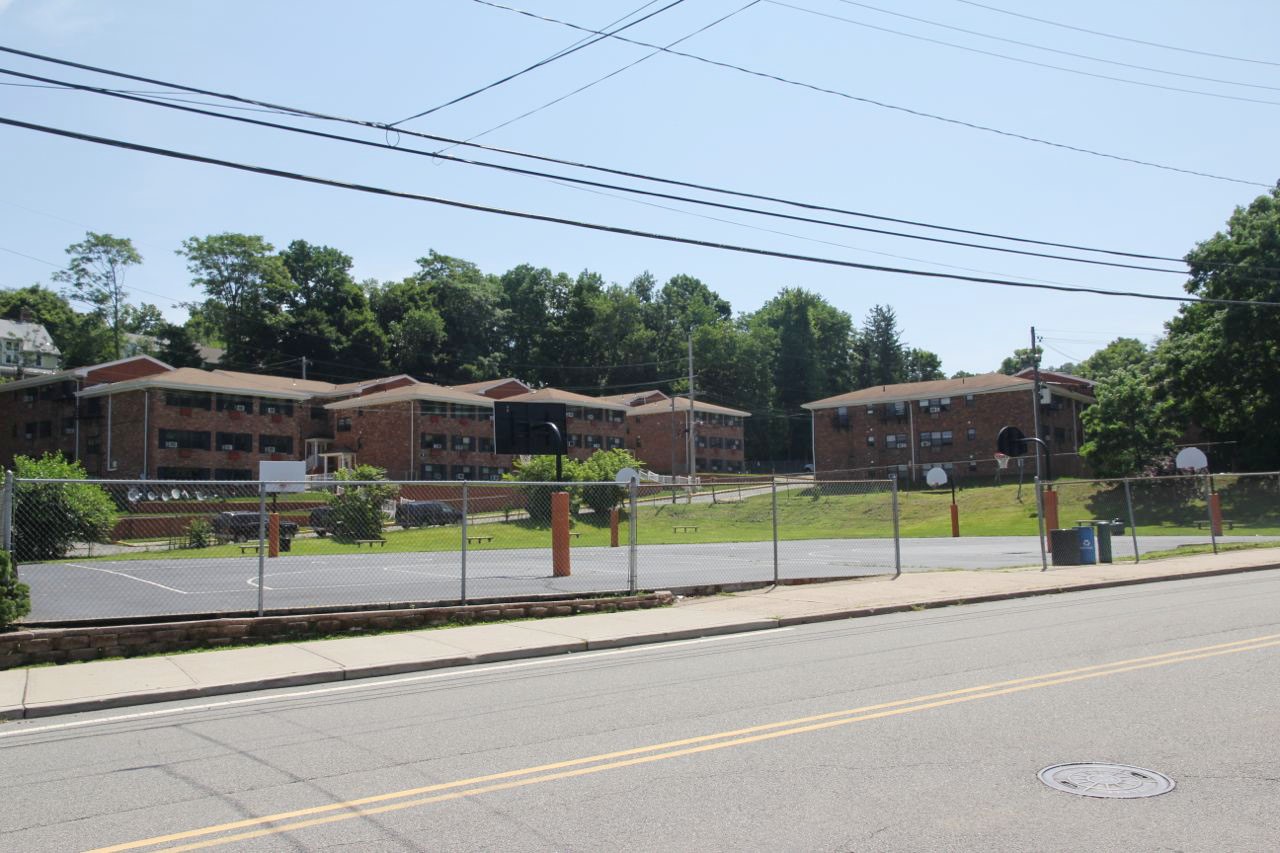 Locations Hub - Crescent Field