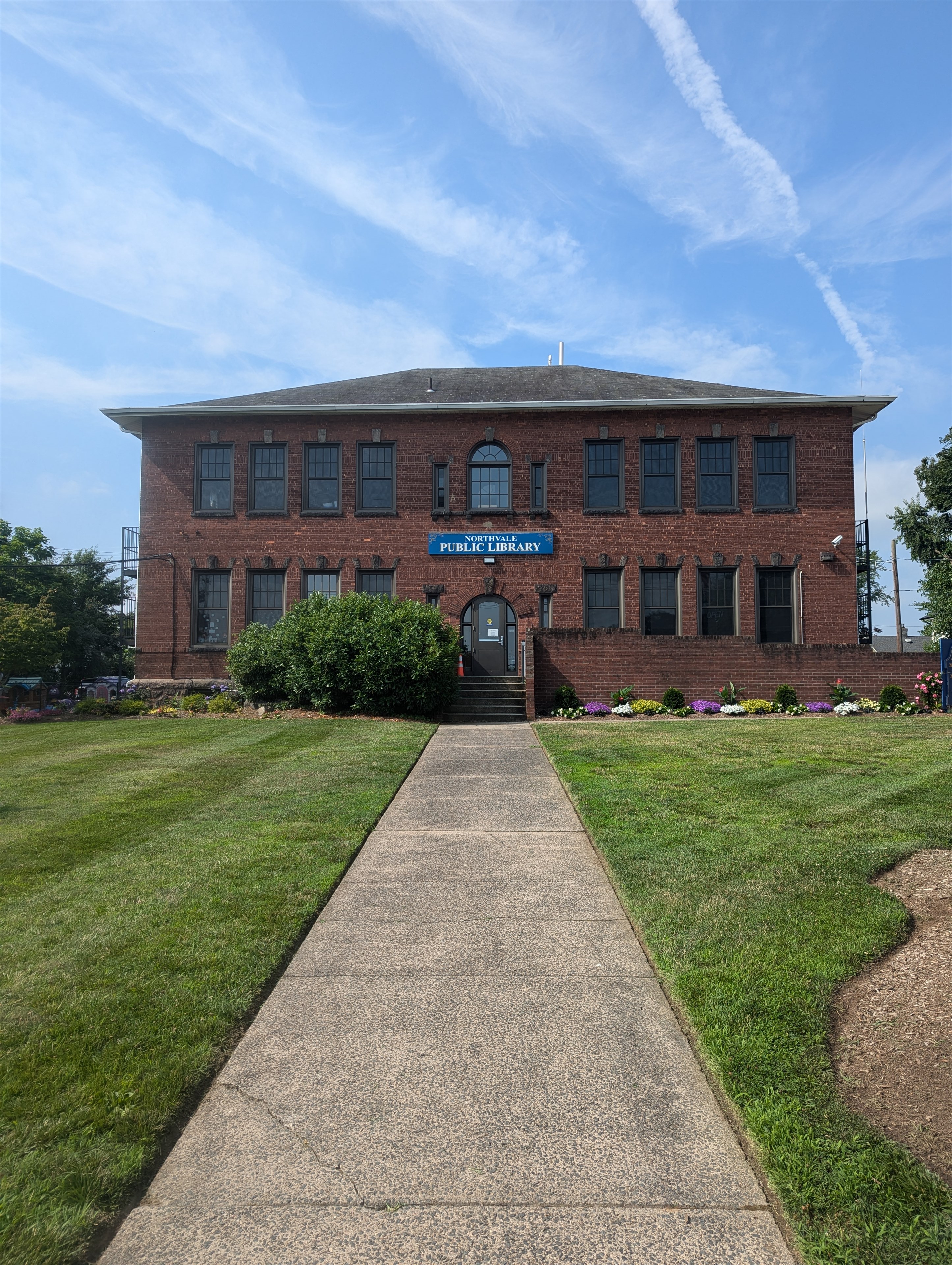 Locations Hub - Northvale Borough Hall