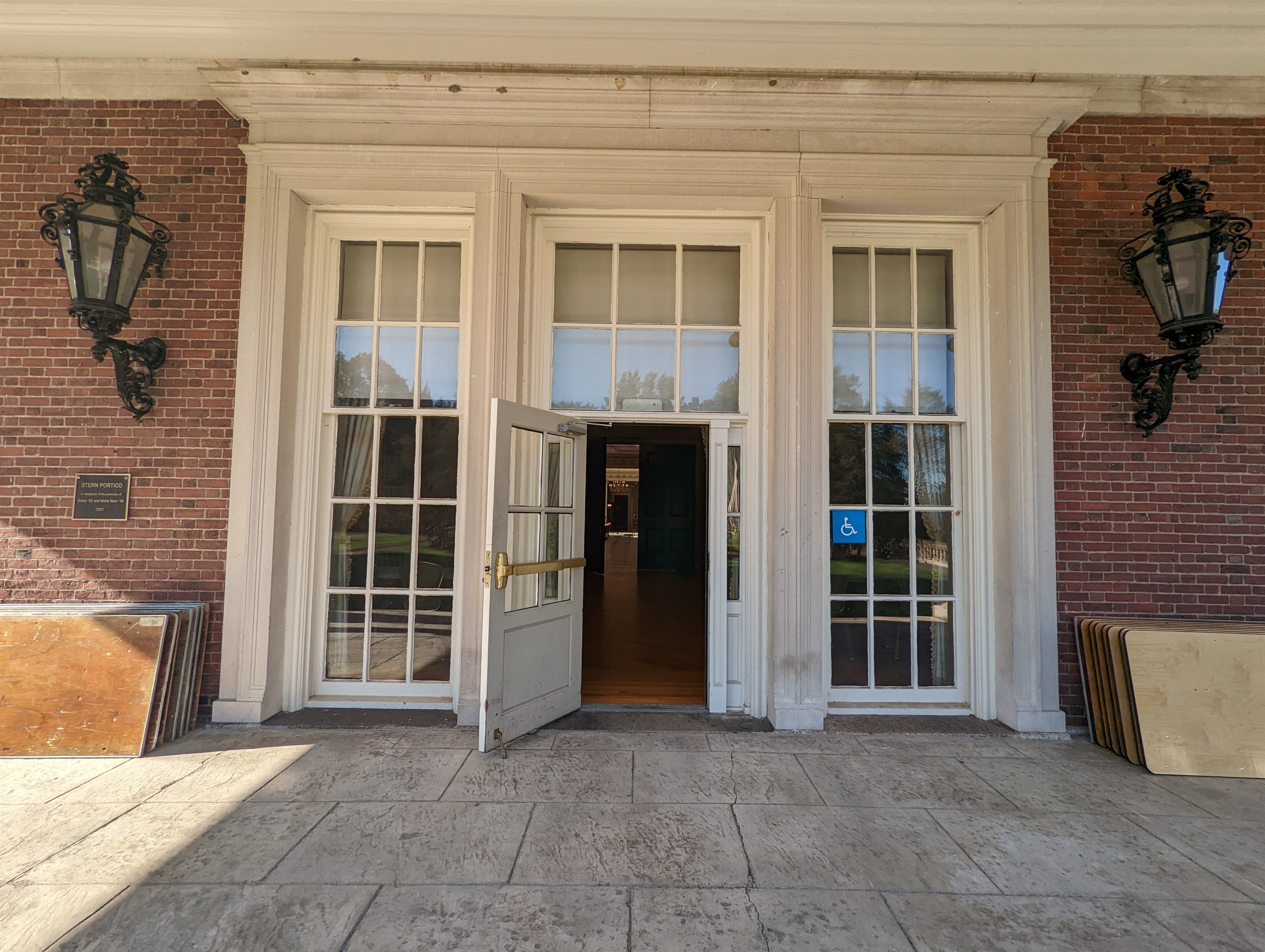 Locations Hub - Fairleigh Dickinson University - Hennessy Hall