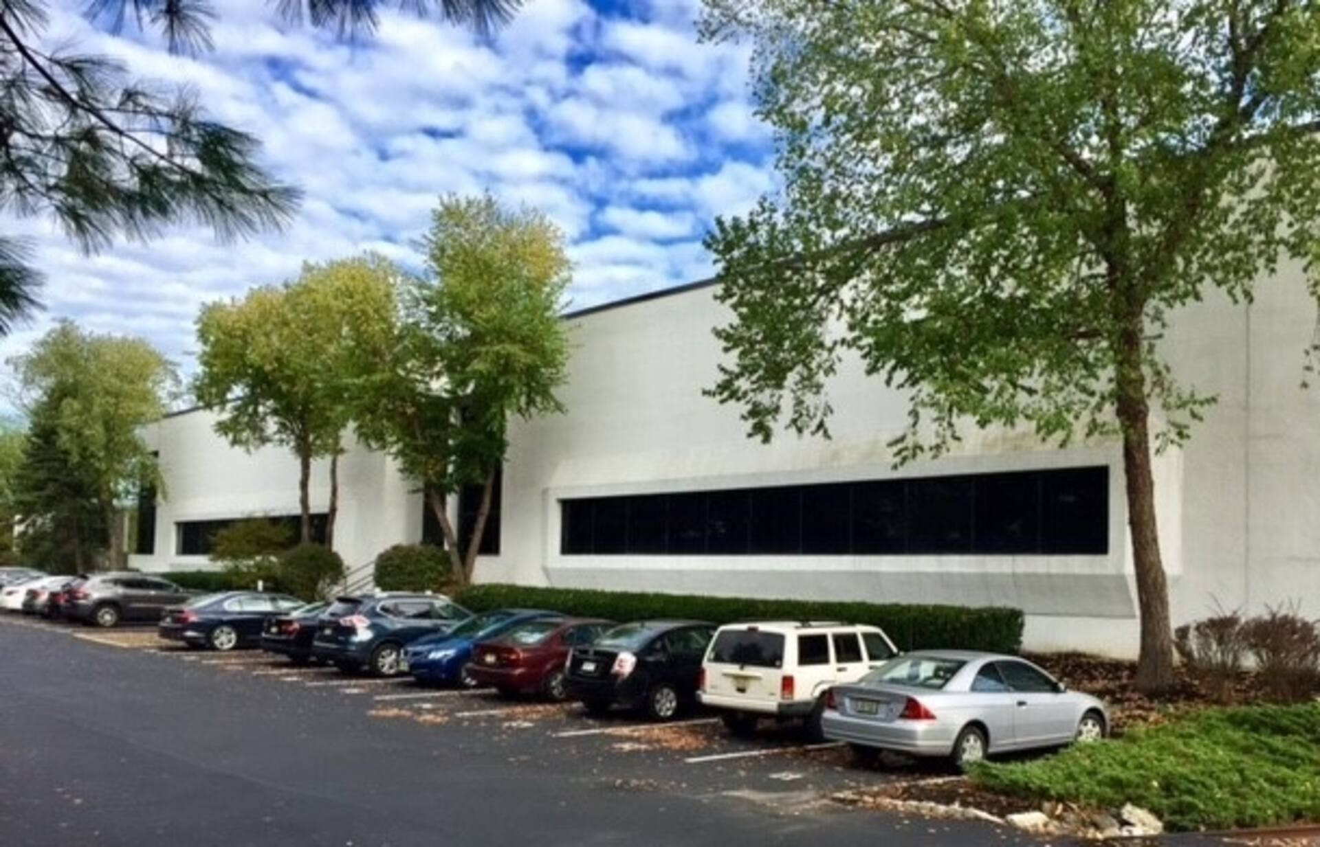 Locations Hub - East Hanover Warehouses