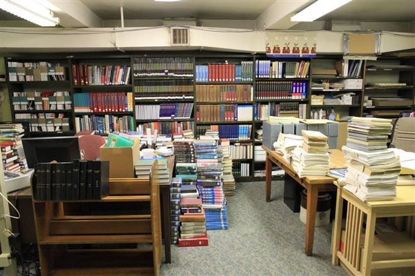 Locations Hub - Roselle Public Library