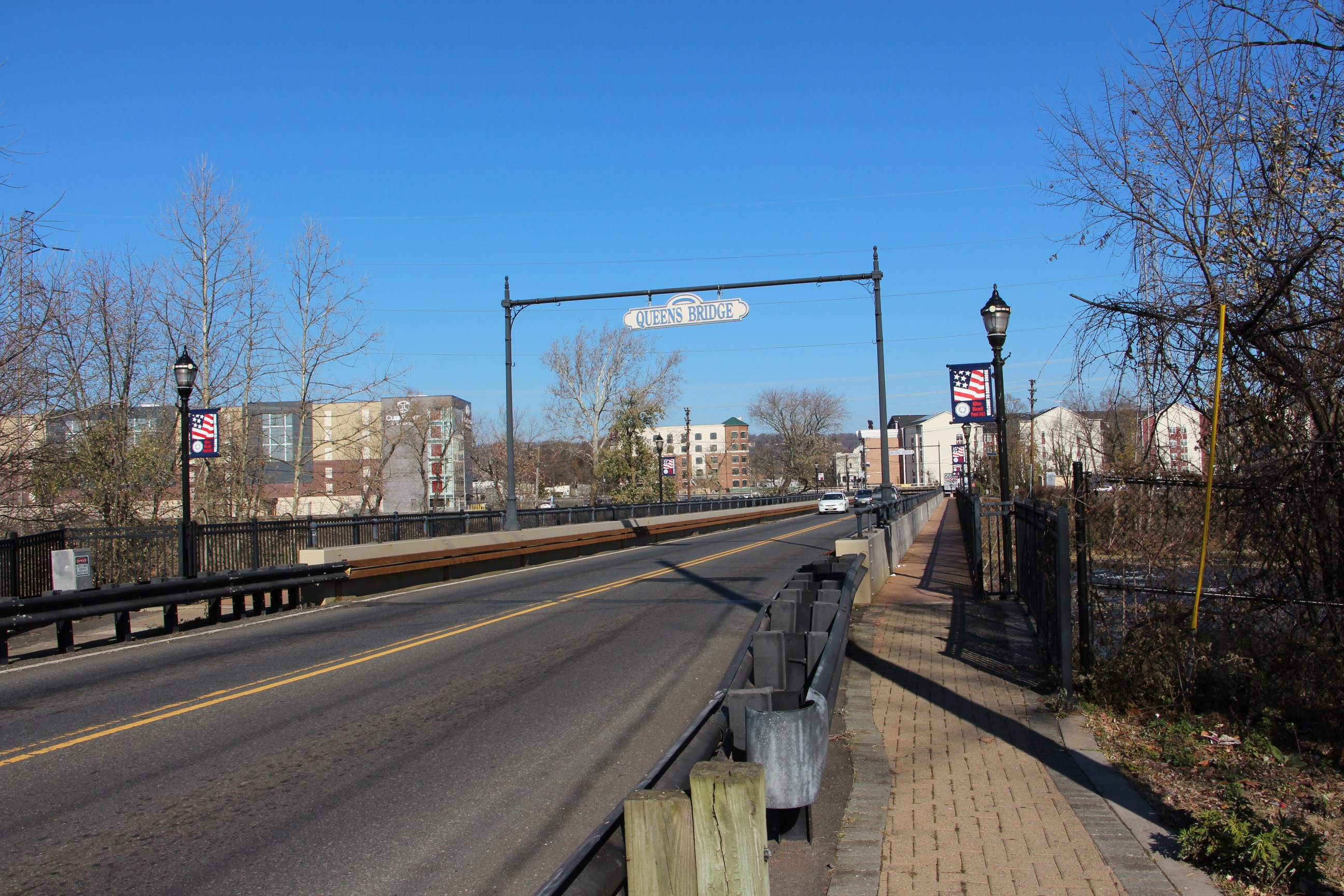 Locations Hub - Queens Bridge