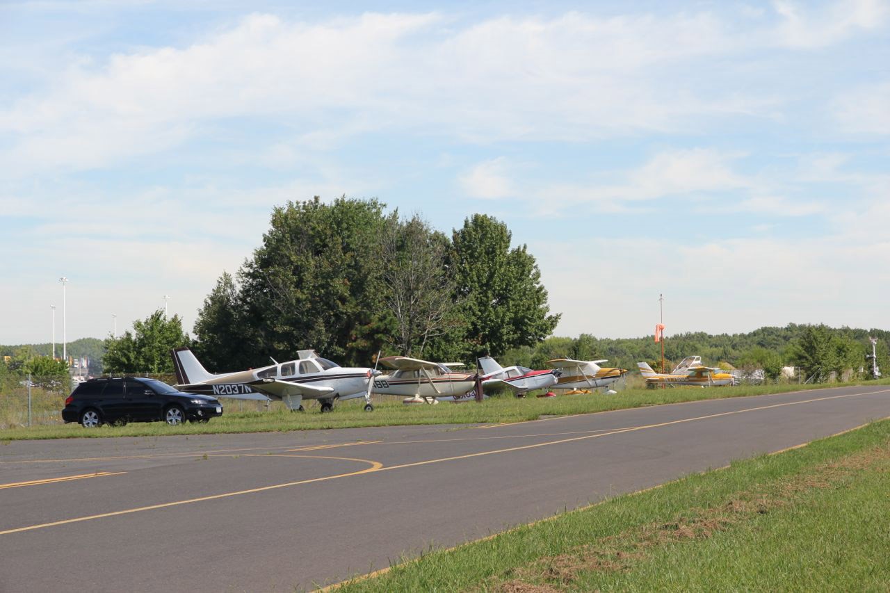 Locations Hub - Englishtown Raceway Park - Airstrip