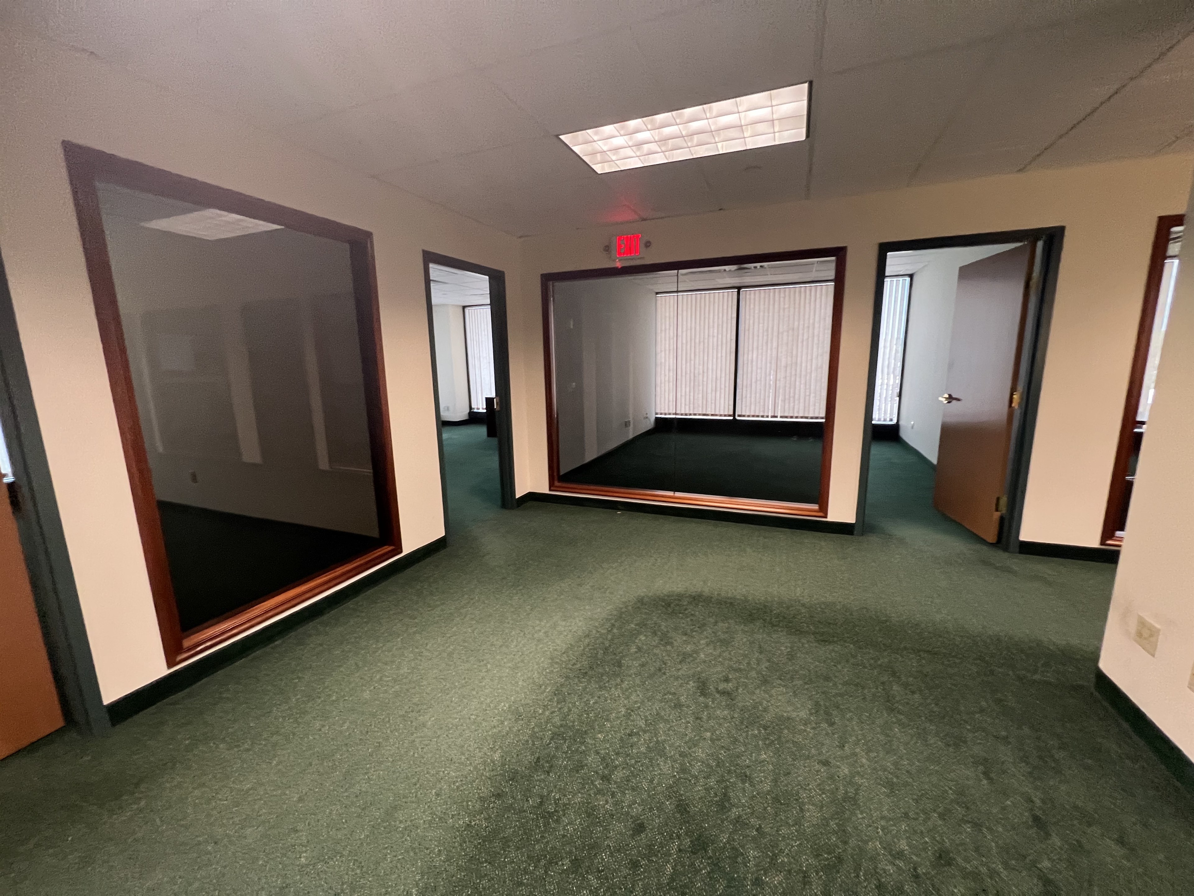 Locations Hub - 505 Main Street - Suite 300