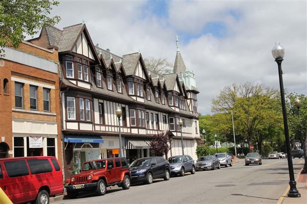 Locations Hub - Ridgewood Downtown