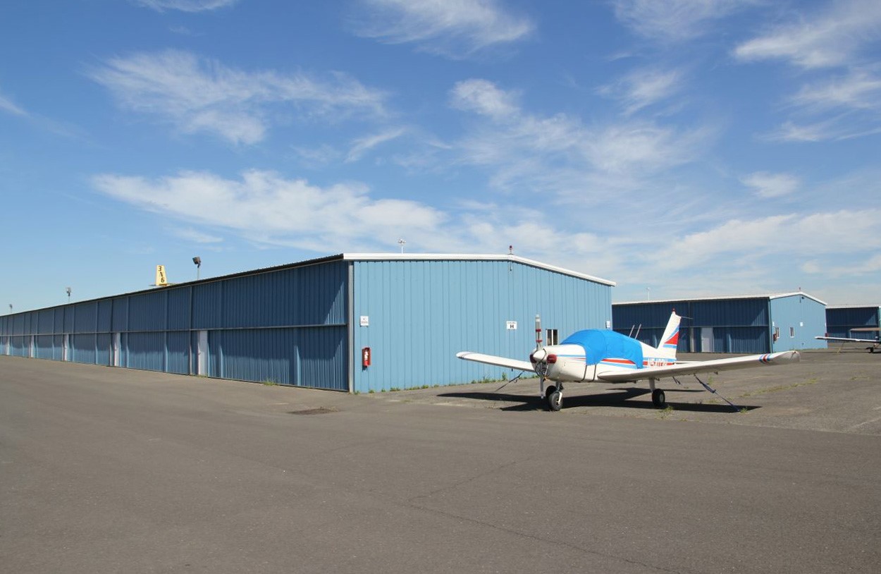 Locations Hub - Englishtown Raceway Park - Airstrip