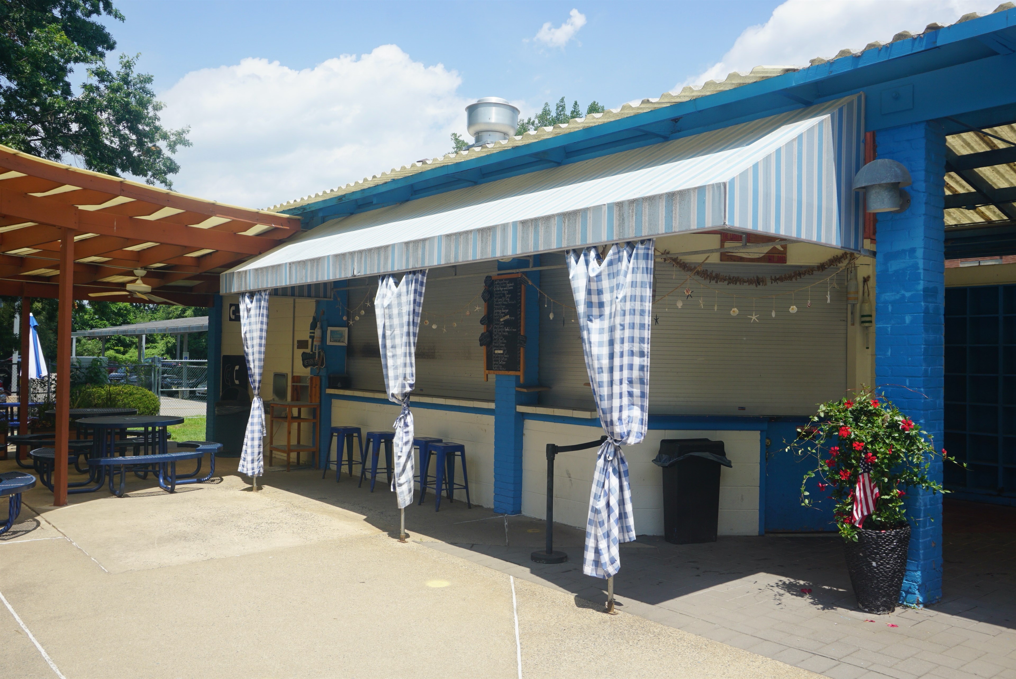 Locations Hub - Leonia Swim Club